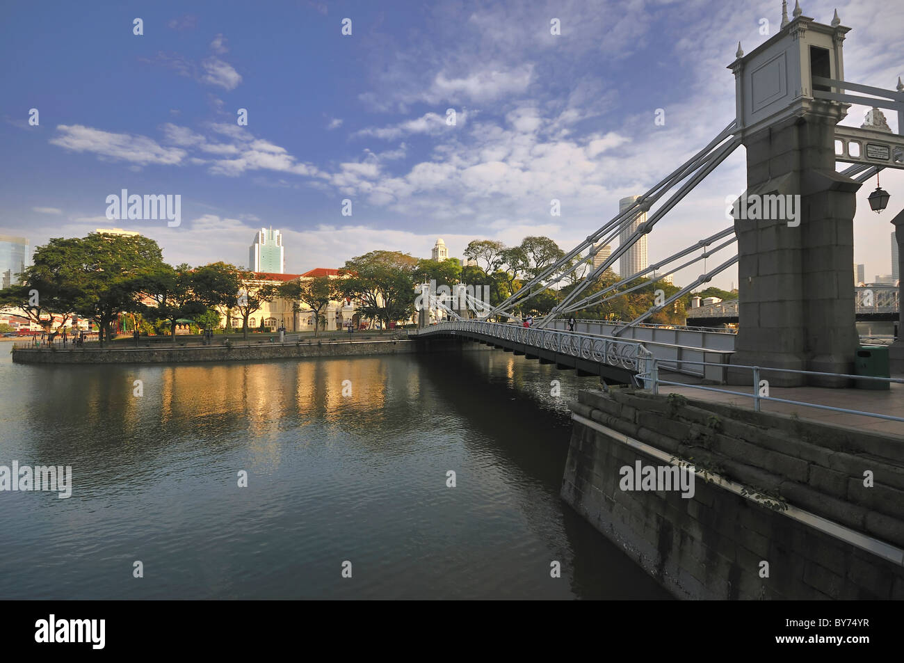 Singapore river cavenagh bridge hi-res stock photography and images - Alamy
