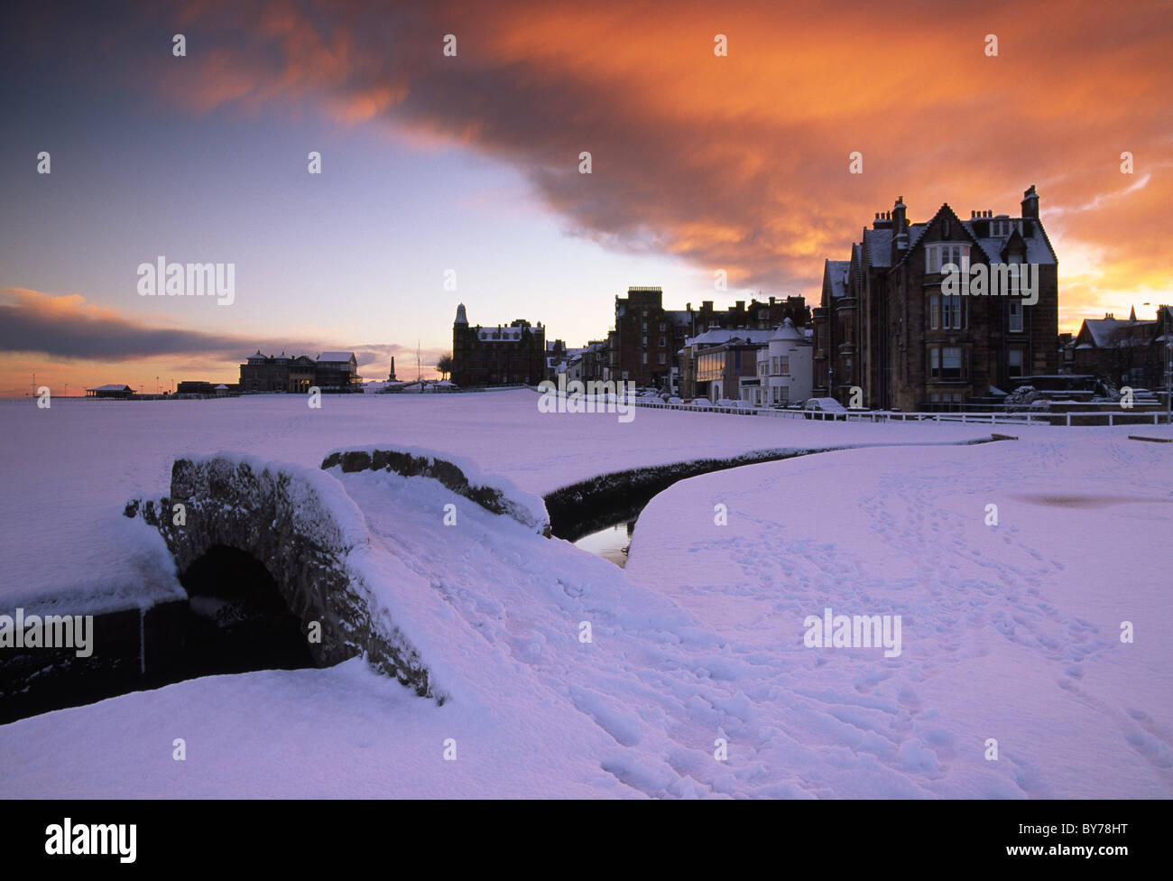 Swilcan Bridge in Winter, St Andrews Stock Photo - Alamy