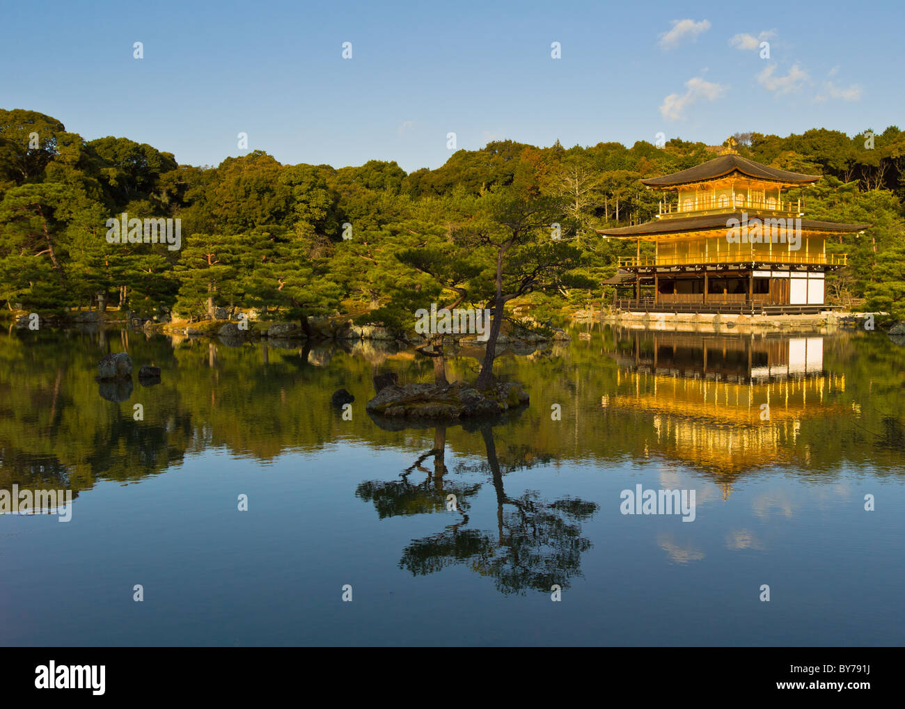 Golden temple kyoto hi-res stock photography and images - Alamy