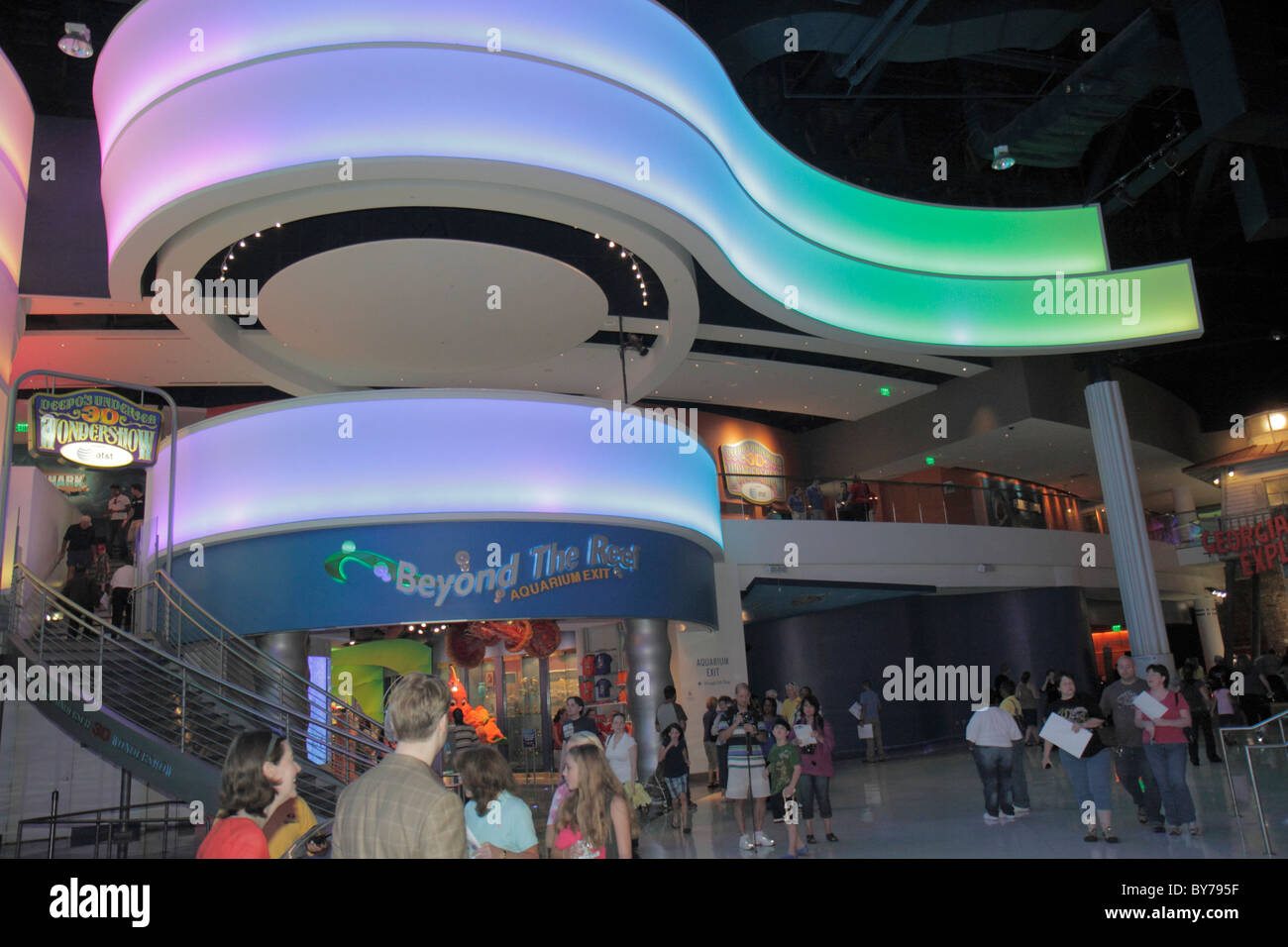 Atlanta Georgia,Pemberton Place,Georgia Aquarium,habitat,marine life ...