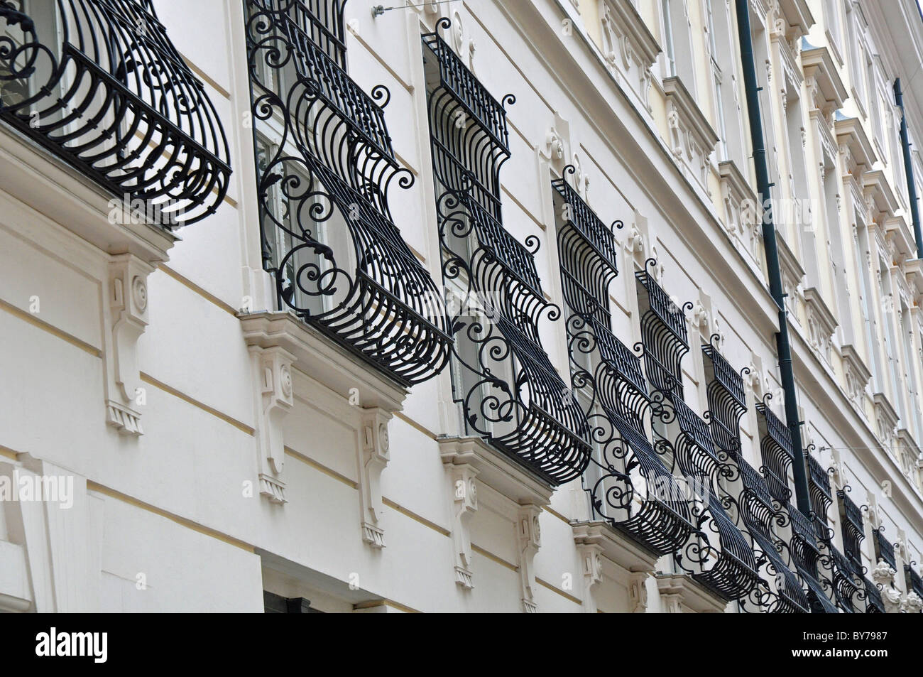 Diagonal balconies hi-res stock photography and images - Alamy