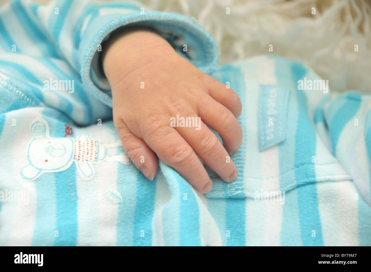 Newborn baby detail hand hi-res stock photography and images - Alamy