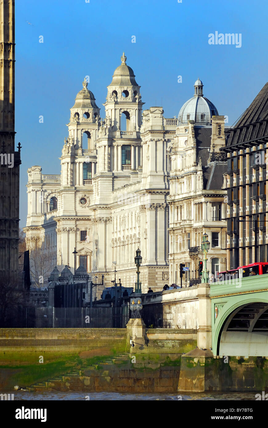 Treasury building uk hi-res stock photography and images - Alamy