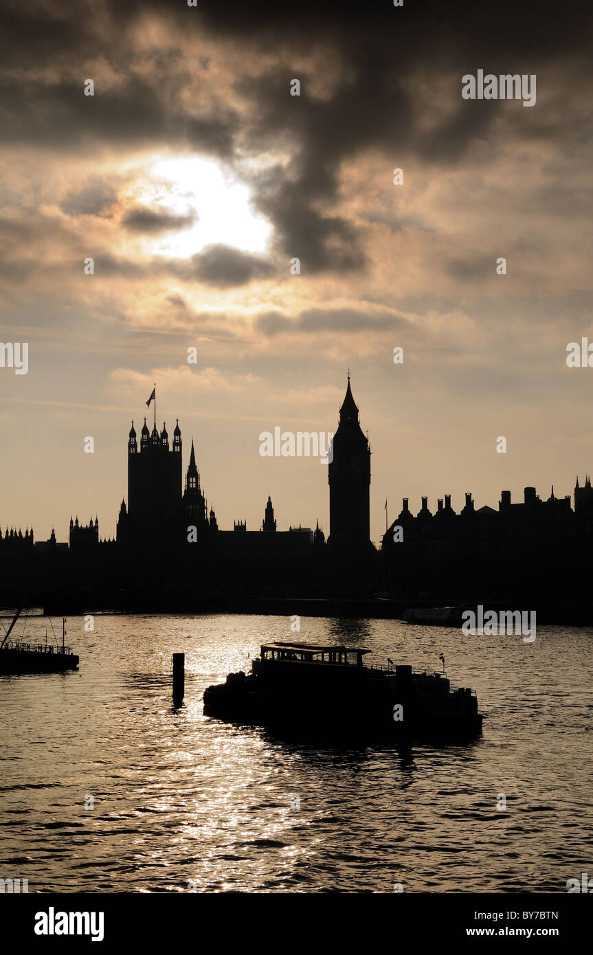 River Thames with the Houses of Parliament in silhouette ,London Stock ...