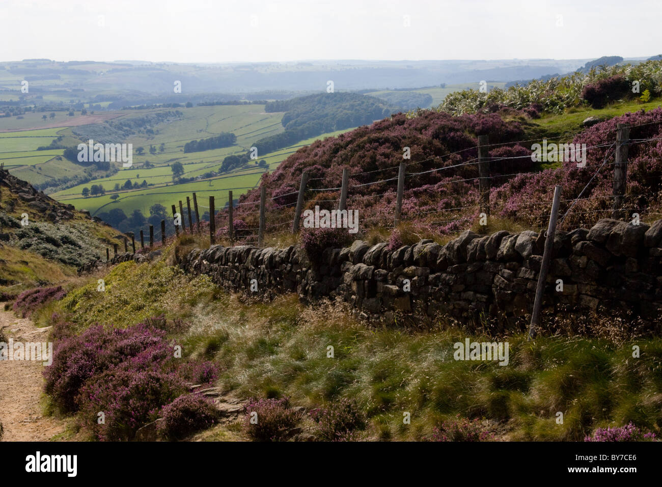 The Curbar Edge Valley Stock Photo - Alamy