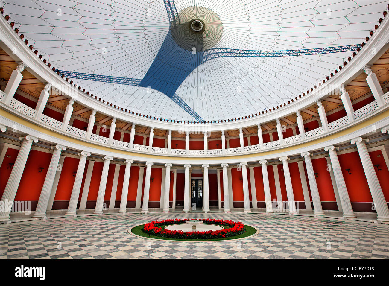 Peristyle garden hi-res stock photography and images - Alamy