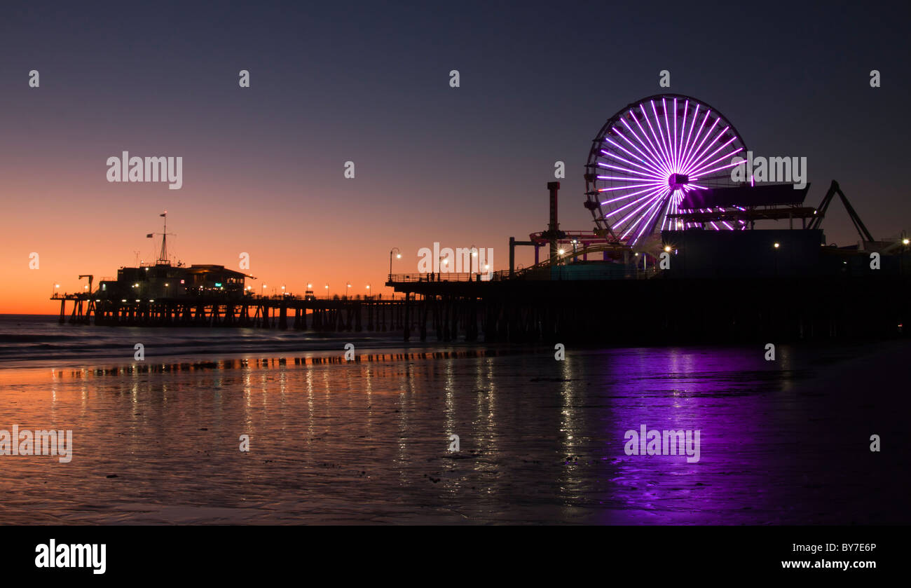 Santa monica pier ferris wheel hi-res stock photography and images - Alamy