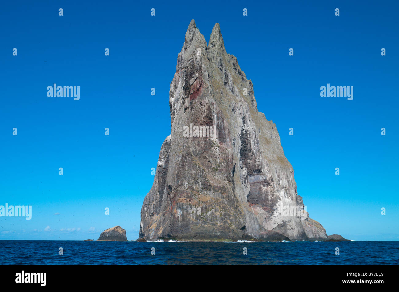 Ball's pyramid island hi-res stock photography and images - Alamy