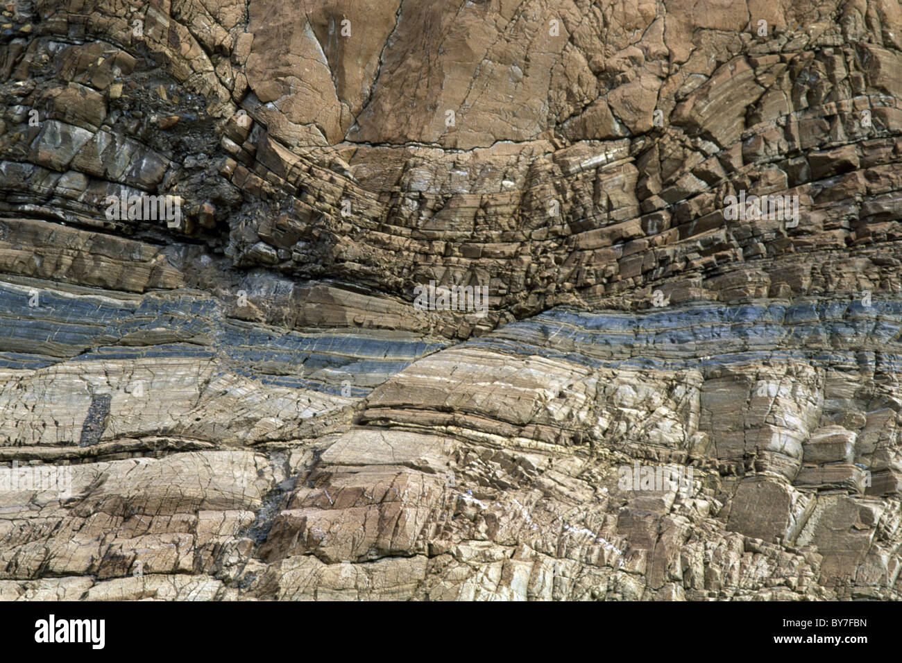 Fault line rock layers hi-res stock photography and images - Alamy