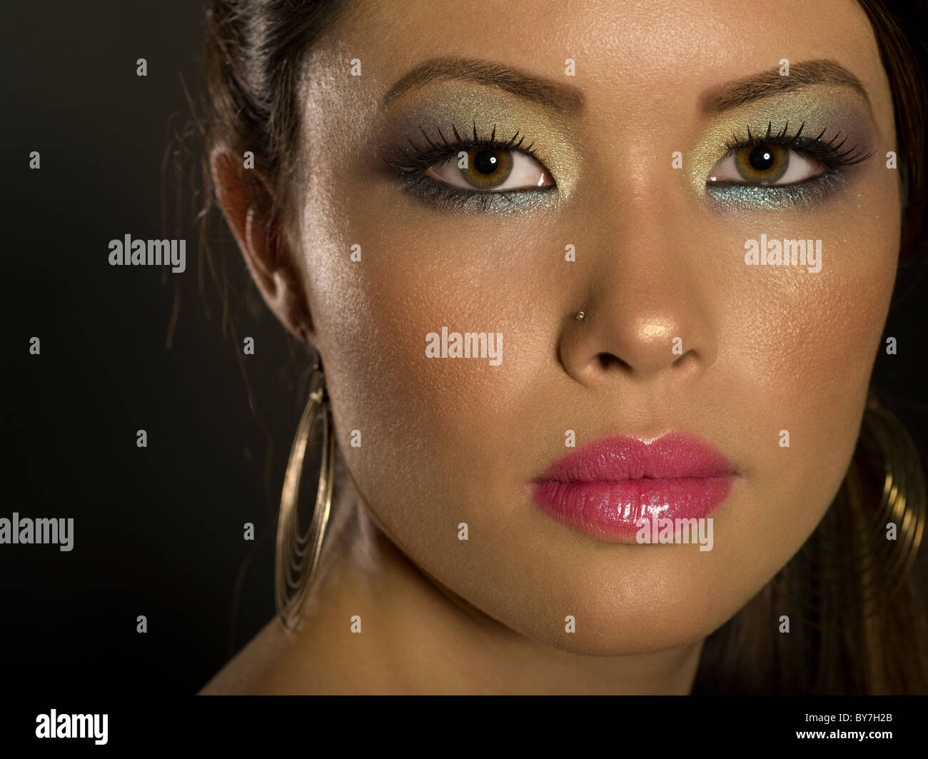 Portrait of beautiful young Japanese American woman Stock Photo - Alamy