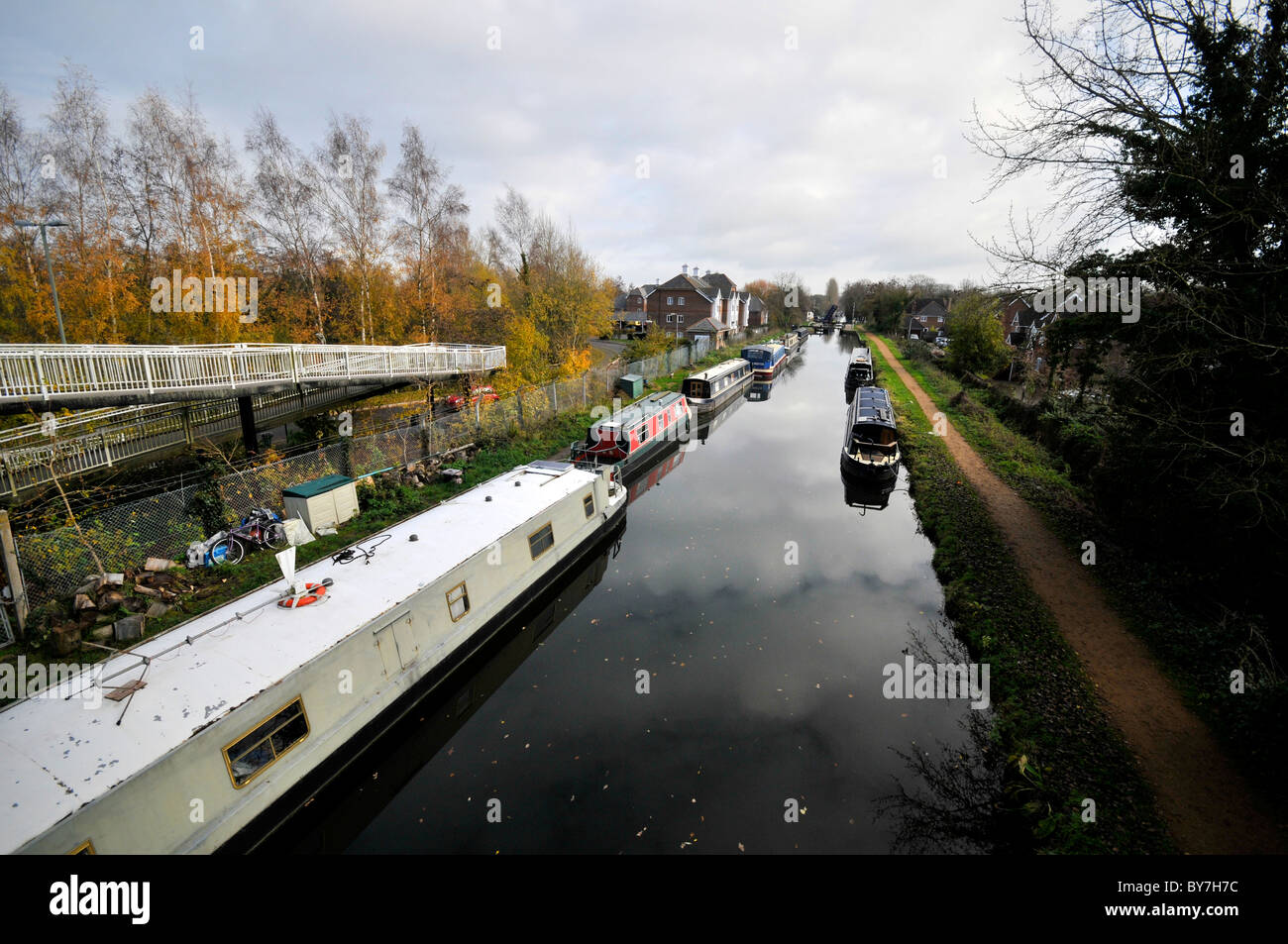 Aldermaston Padworth Kennet Avon Canal Berkshire UK Lock Lifting Bridge ...