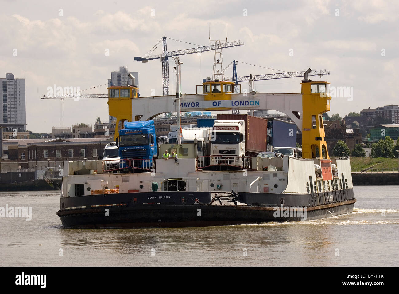 Woolwich ferry terminal hi-res stock photography and images - Alamy