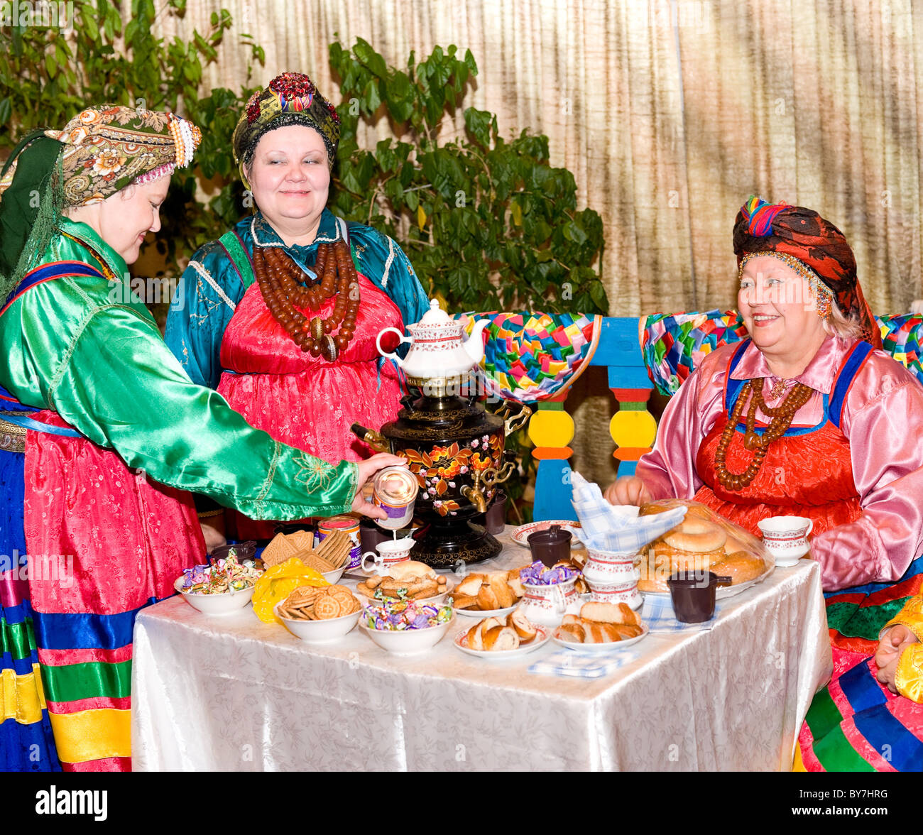 Sarafan russia hi-res stock photography and images - Alamy