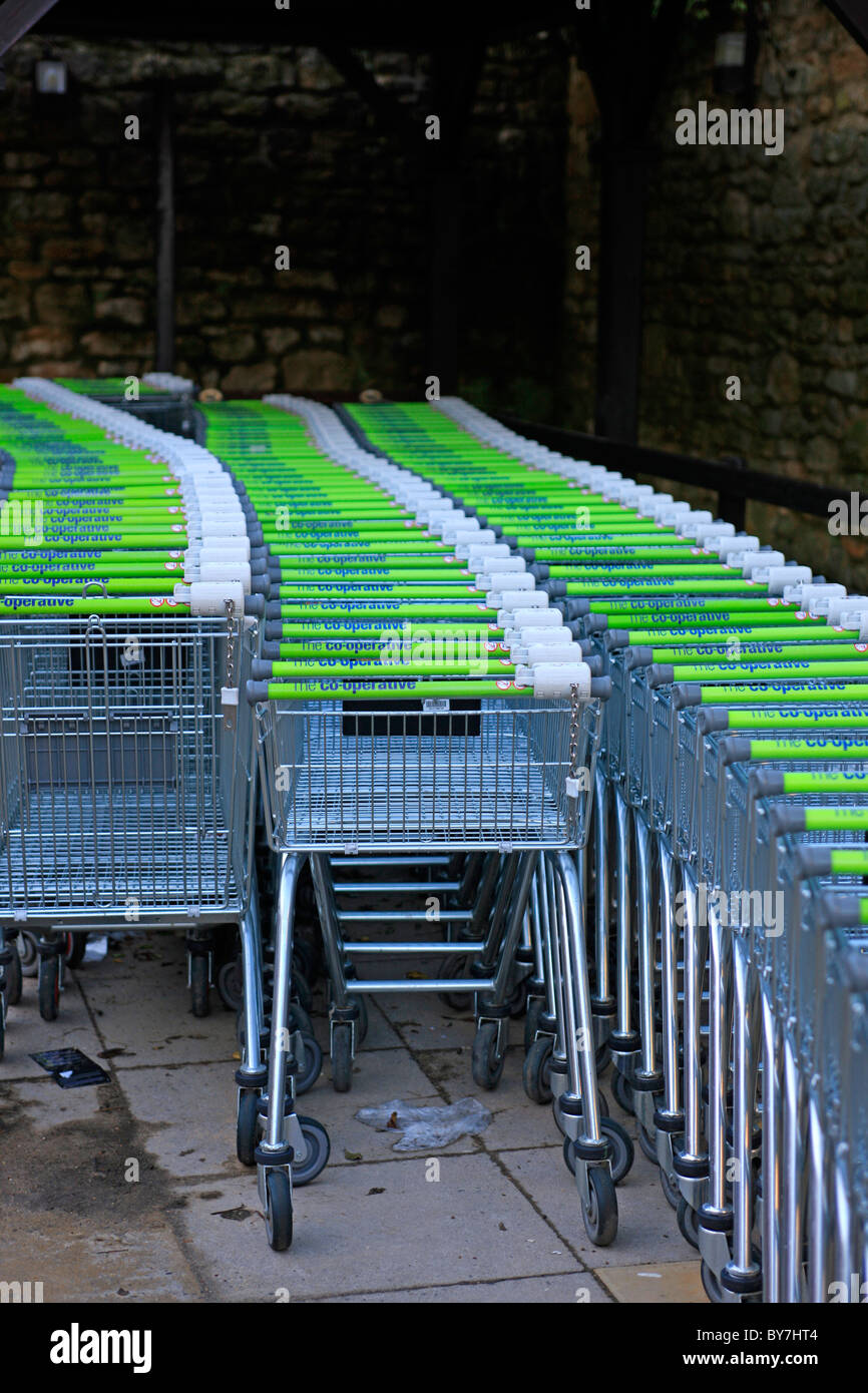 Collection of Supermarket carts all linked together Stock Photo - Alamy