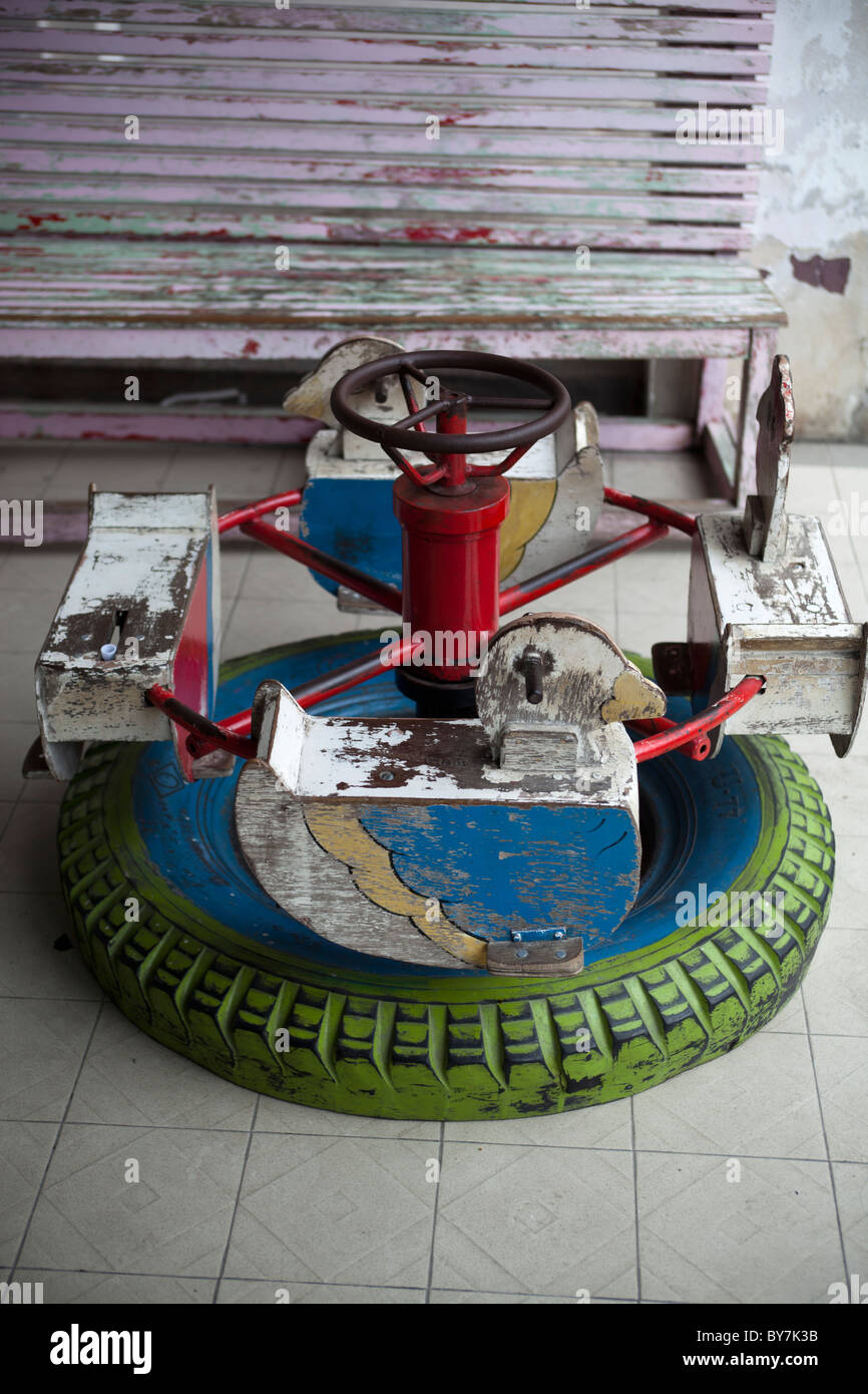 Childs roundabout hi-res stock photography and images - Alamy