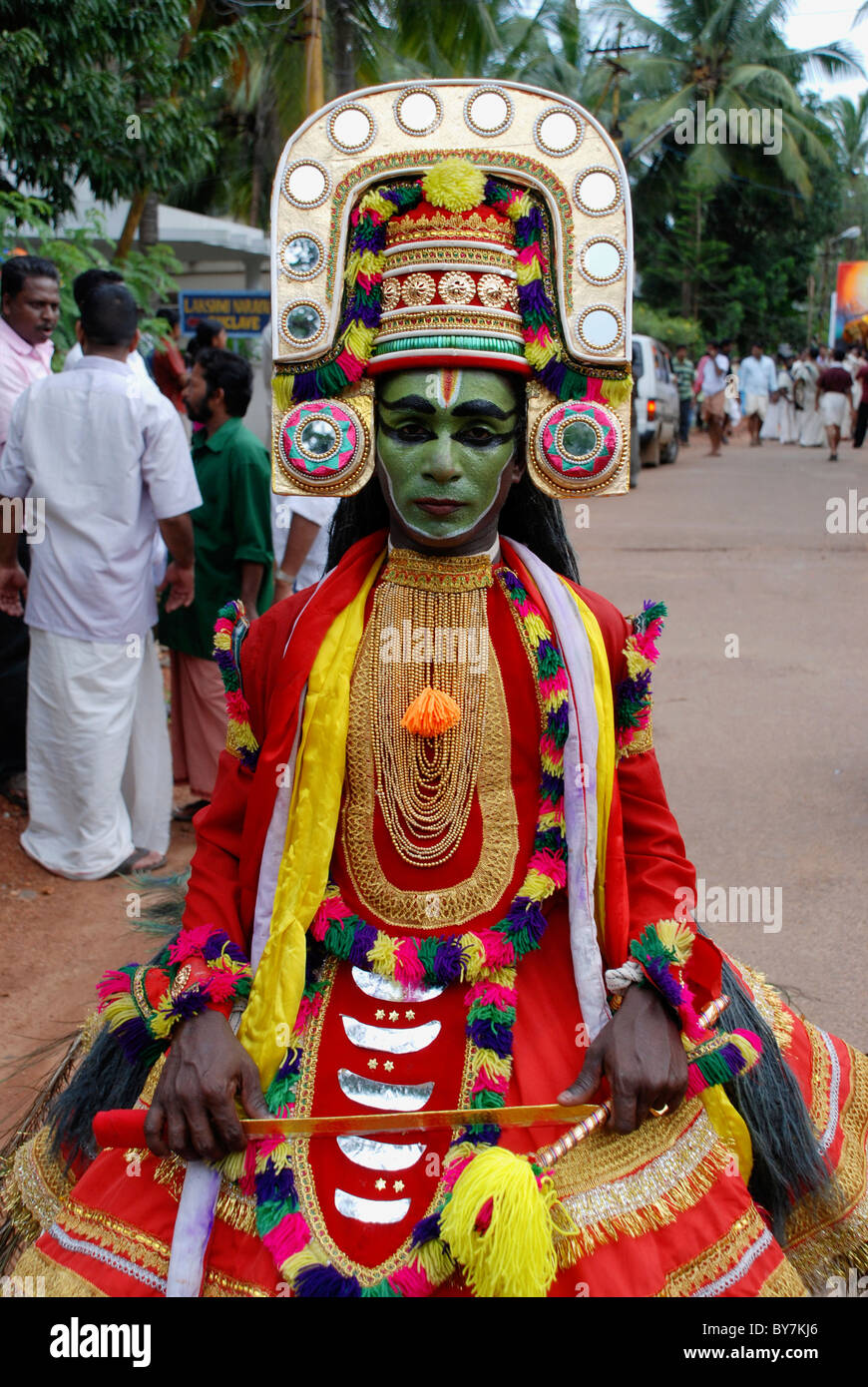 Onam costumes hi-res stock photography and images - Alamy