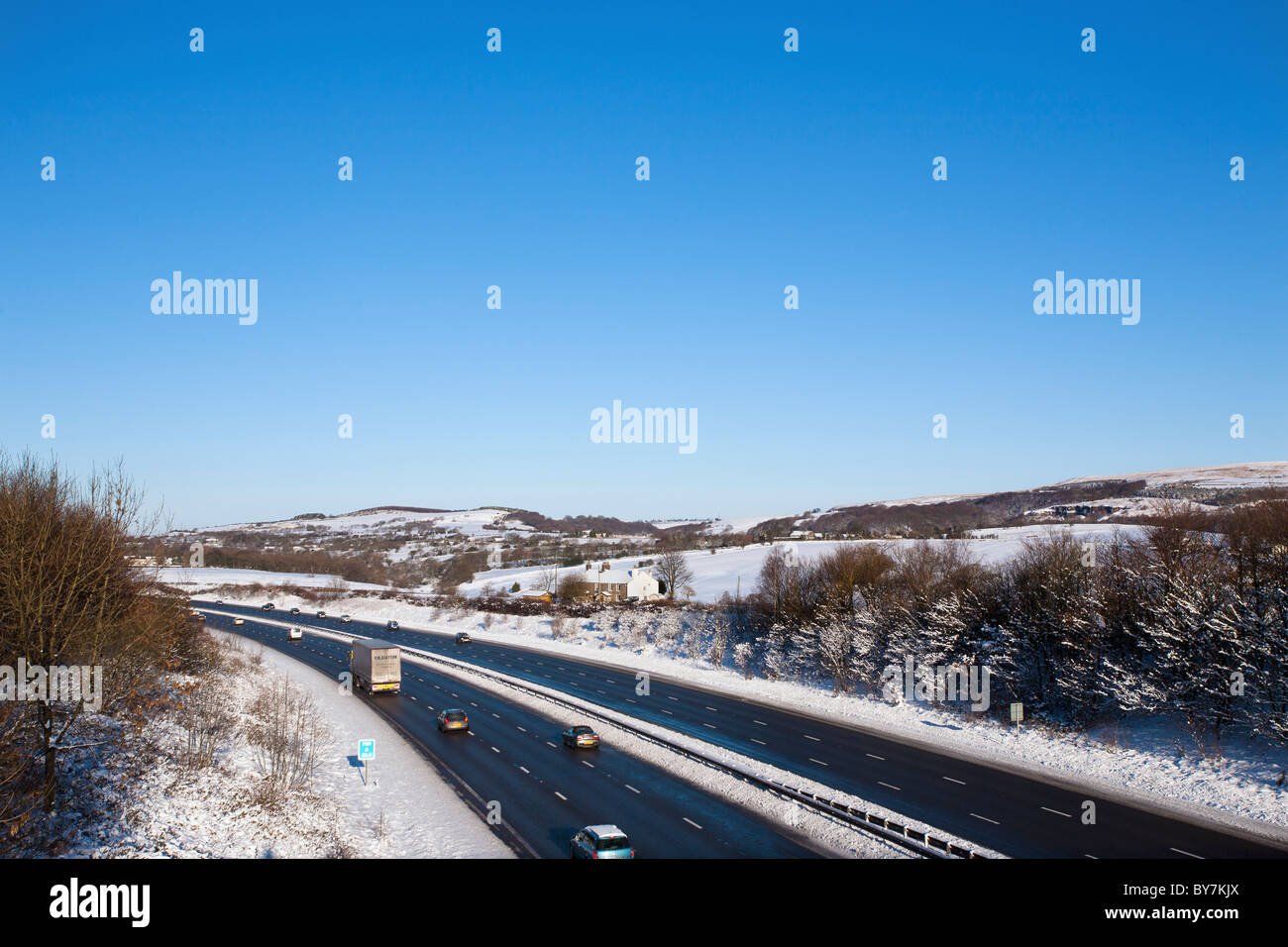 M61 Motorway in winter at Adlington in Lancashire Stock Photo - Alamy