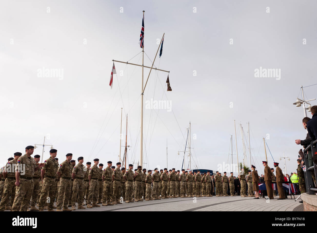 Soldiers of the 25/170 (Imjin) Battery of 47th Regiment Royal Artillery ...
