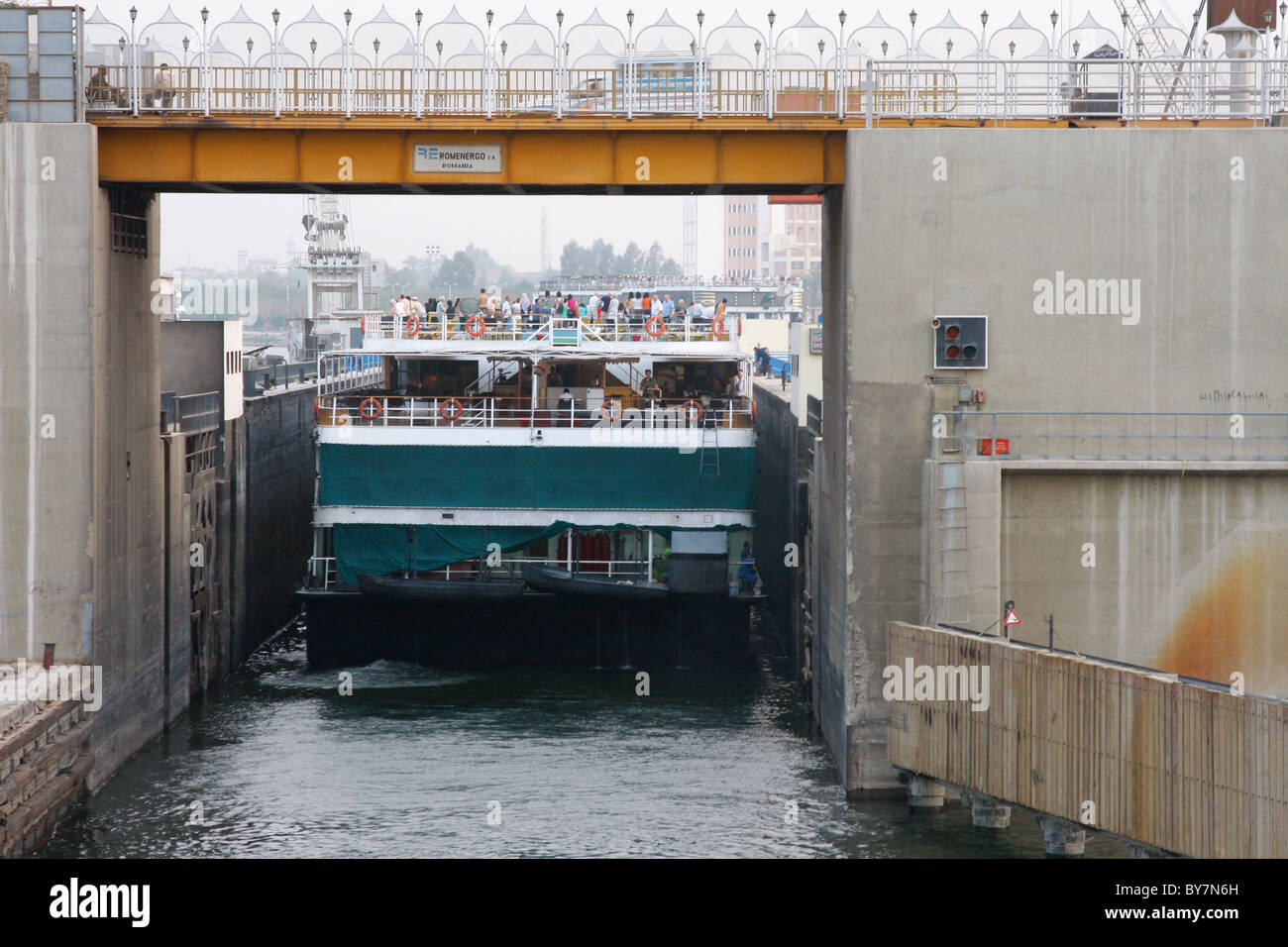 Esna nile hi-res stock photography and images - Alamy