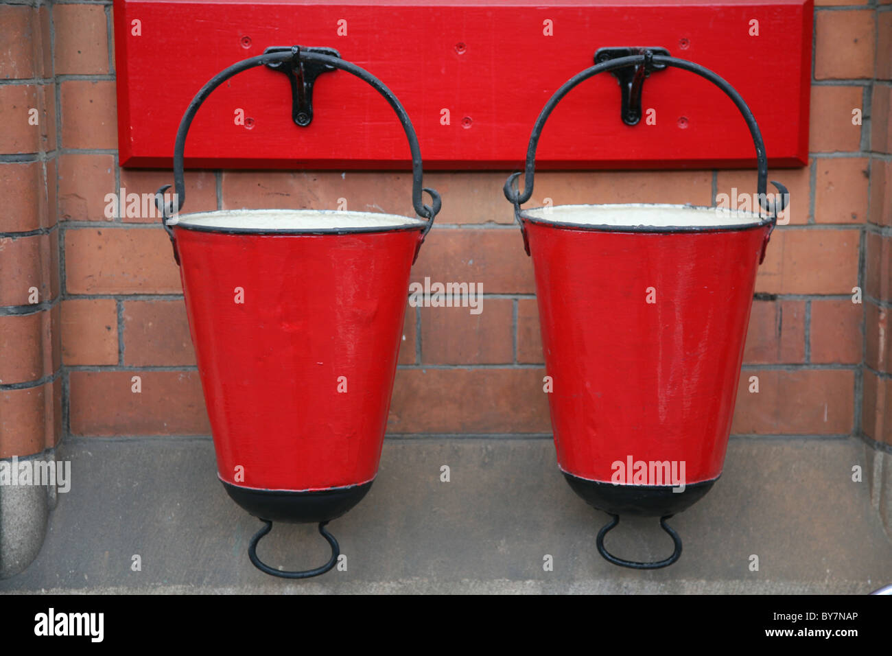 Vintage Red Metal Fire Bucket at Ellie Septimus blog