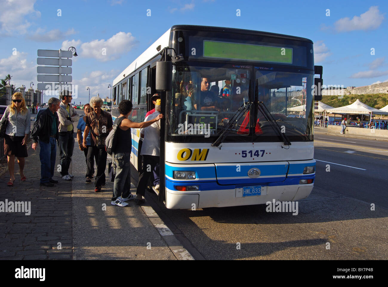 Passengers getting on a bus, Havana (Habana), Cuba, Caribbean Stock ...