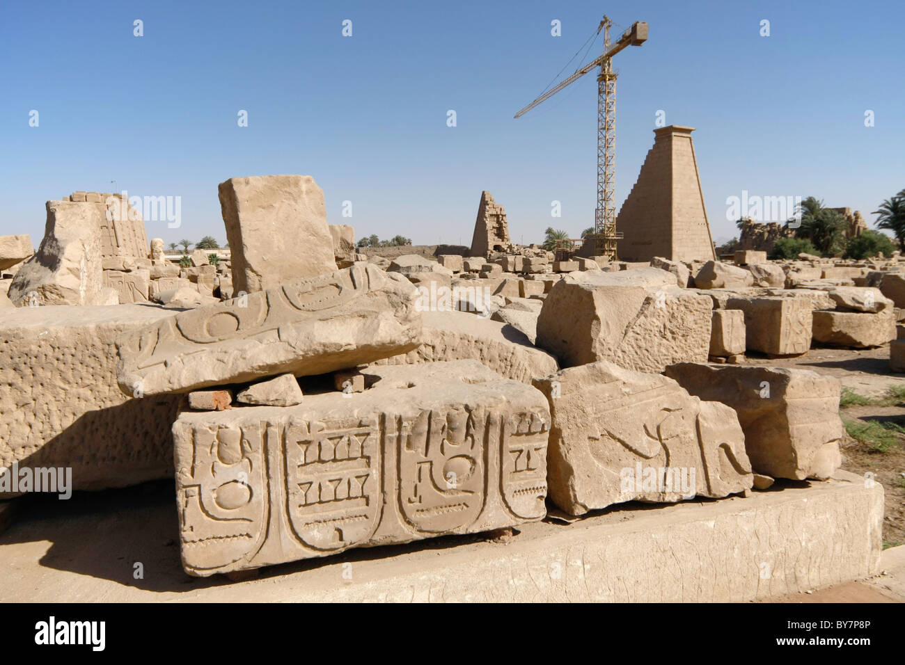 Karnak temple egypt reconstruction hi-res stock photography and images ...