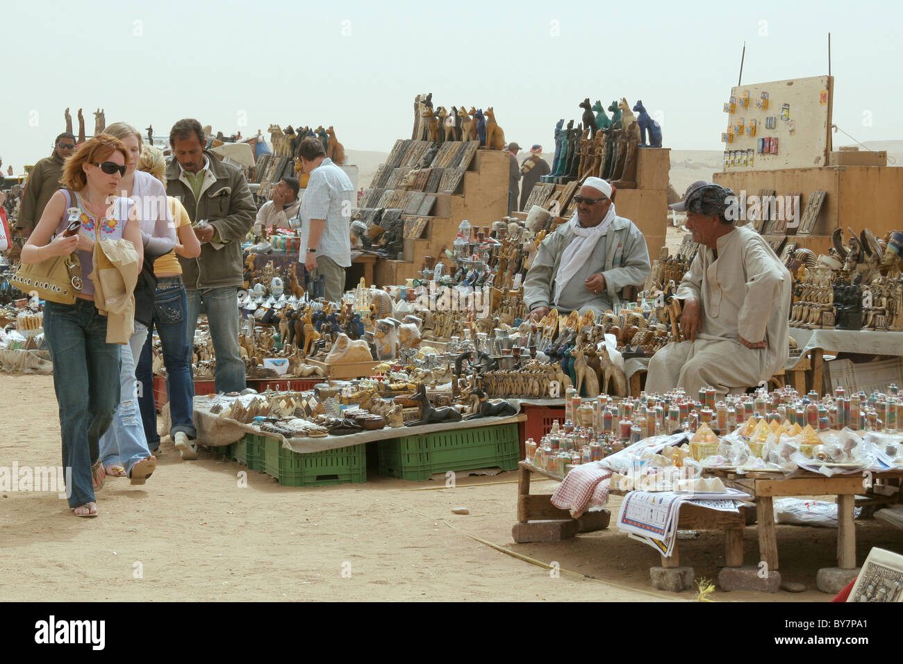Tourist shopping at the pyramids, Giza, Cairo Stock Photo - Alamy