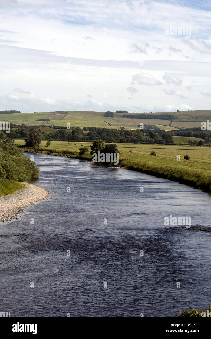 The River Tweed at Coldstream Berwickshire Scottish Borders Scotland ...
