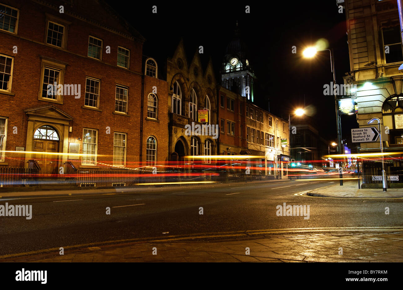 East Parade in Leeds at night Stock Photo - Alamy