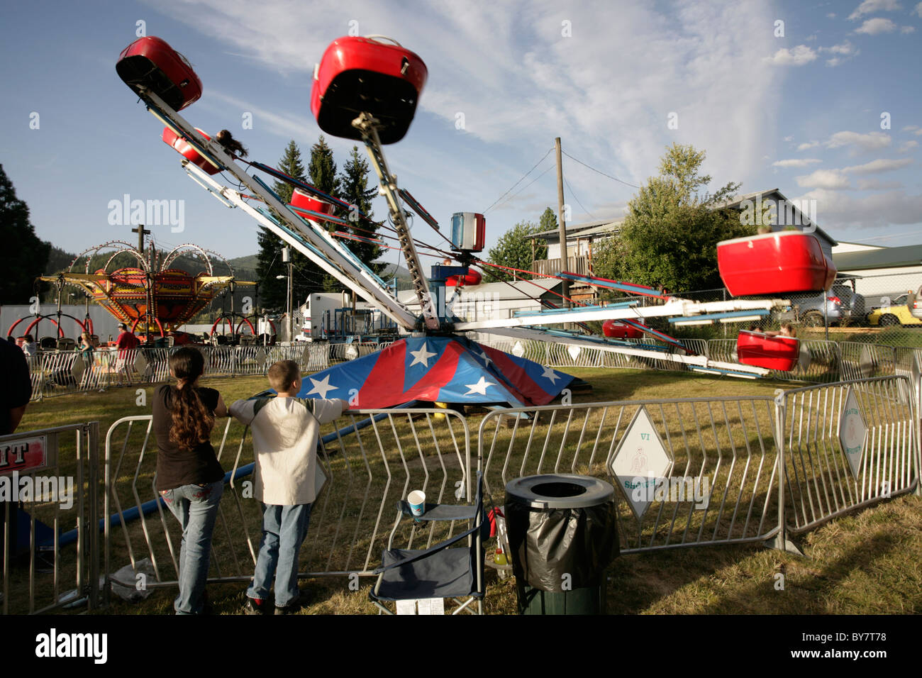Octopus carnival ride hi-res stock photography and images - Alamy