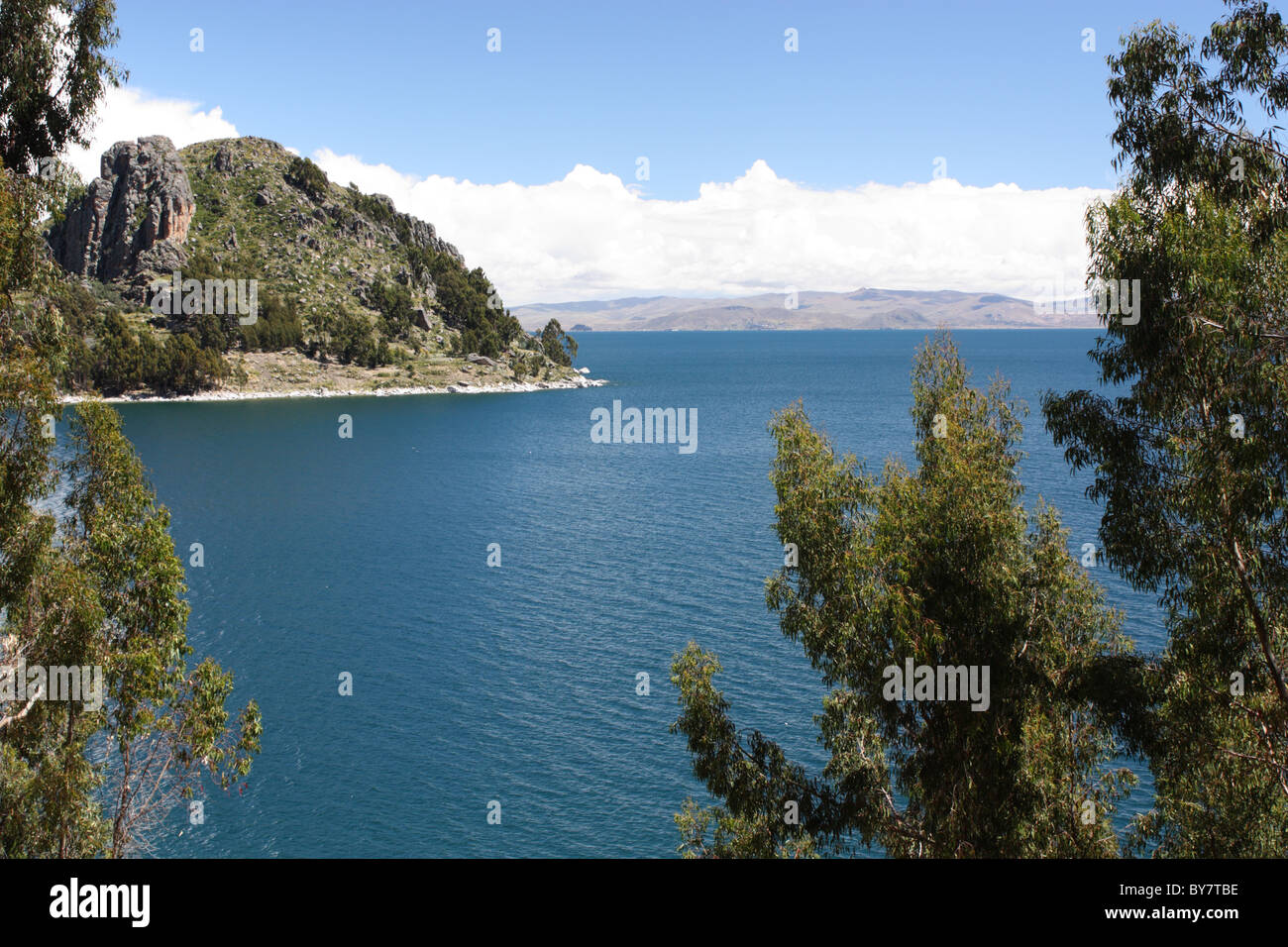 Lago titicaca bolivia hi-res stock photography and images - Alamy