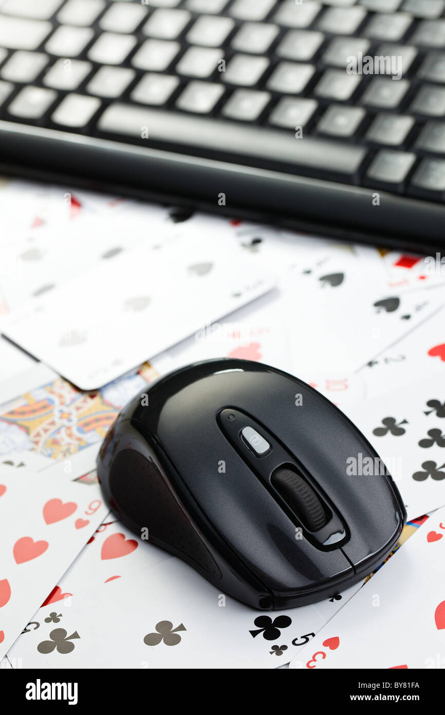 Computer play poker hi-res stock photography and images - Alamy
