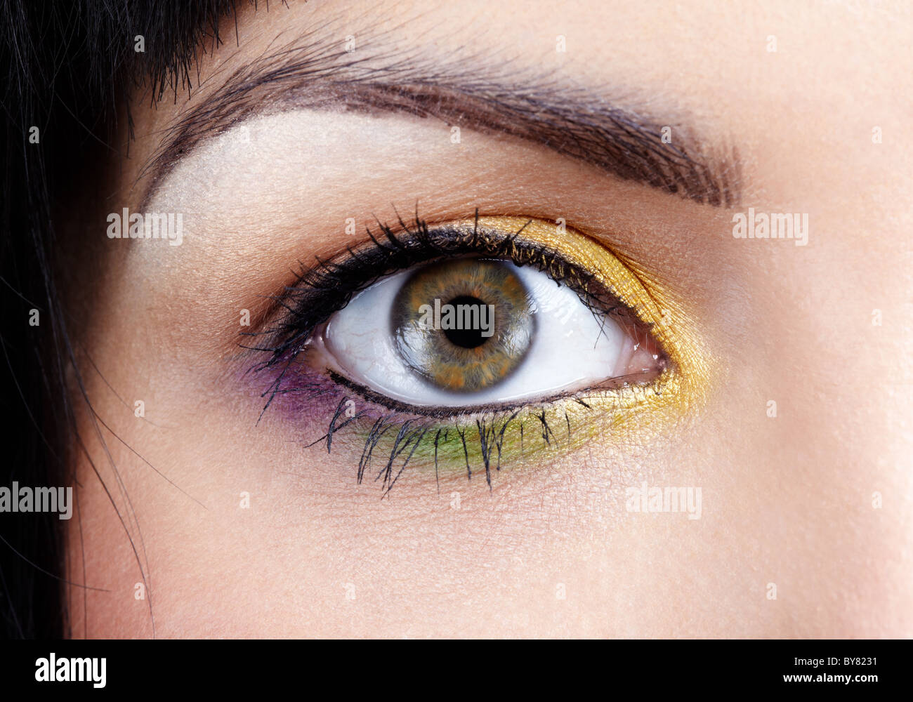 Brown eye girls hi-res stock photography and images - Alamy