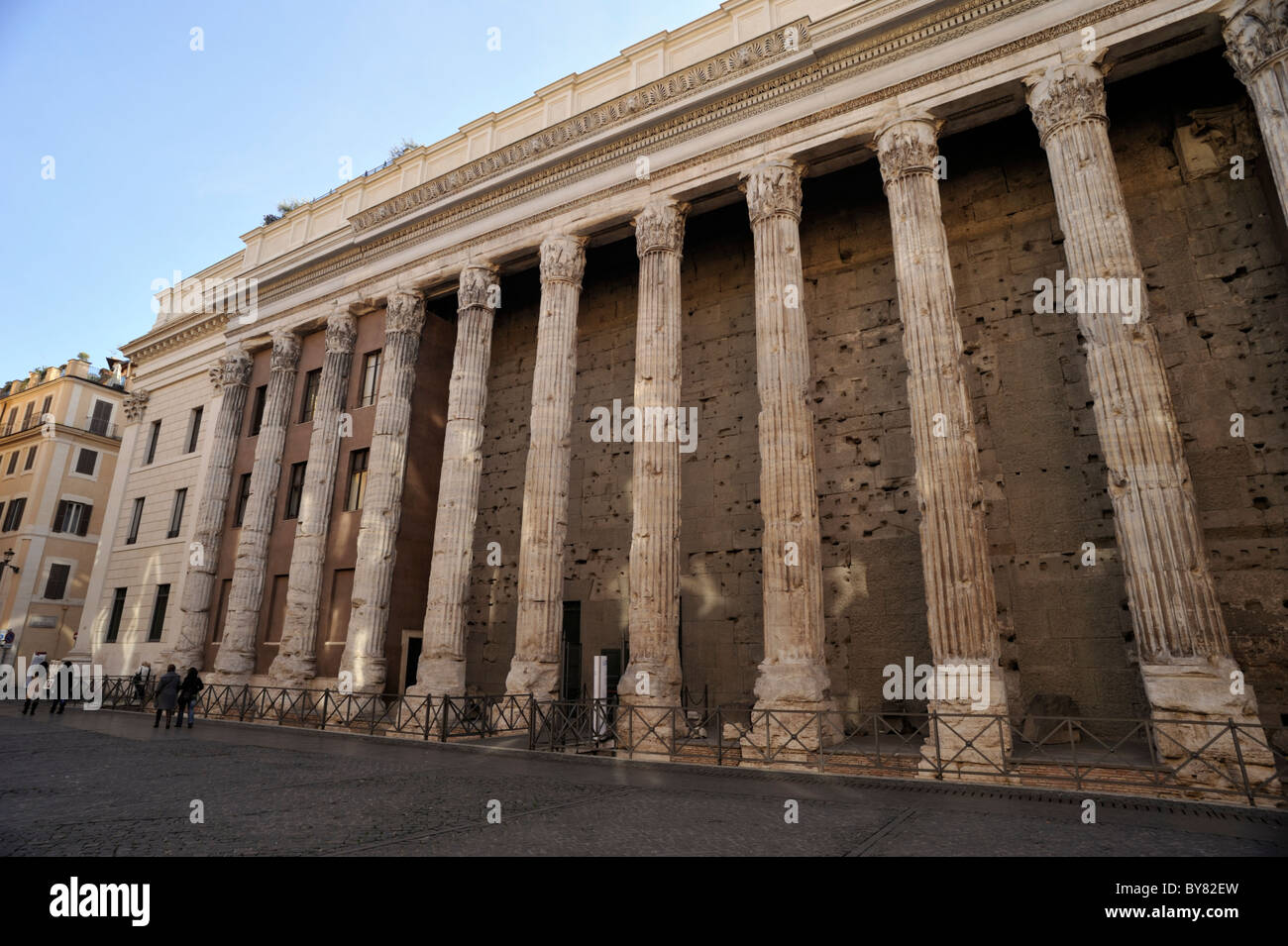 Italy, Rome, Piazza di Pietra, Hadrian's temple Stock Photo - Alamy