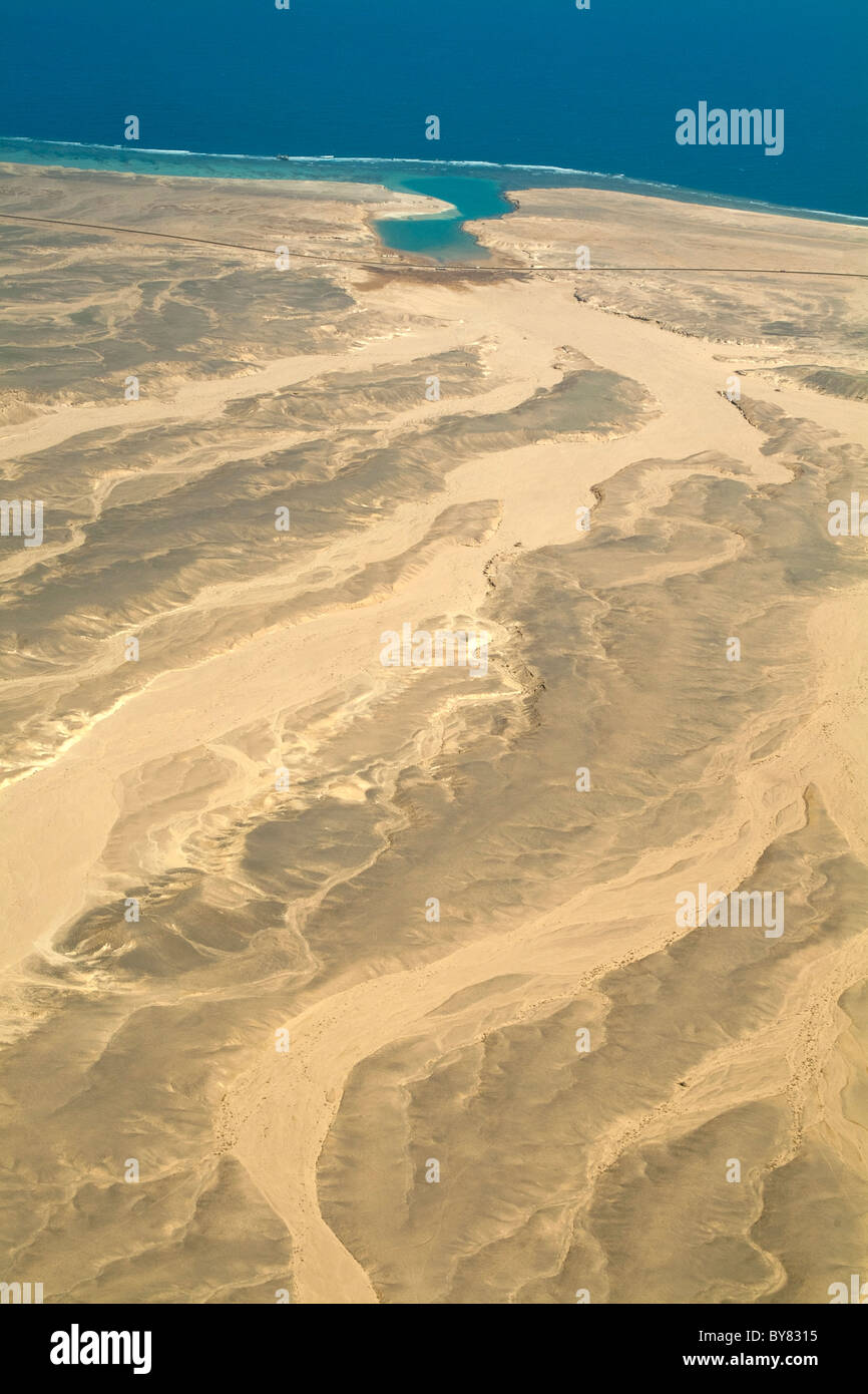 Desert landscape and coastline, Red Sea, Egypt Stock Photo - Alamy