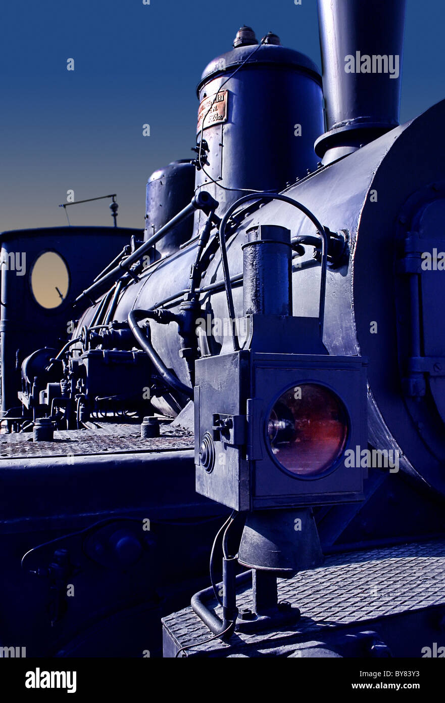 Front steam engine locomotive light hi-res stock photography and images ...