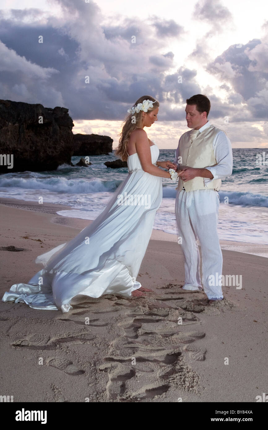 Barbados woman beach hi-res stock photography and images - Alamy