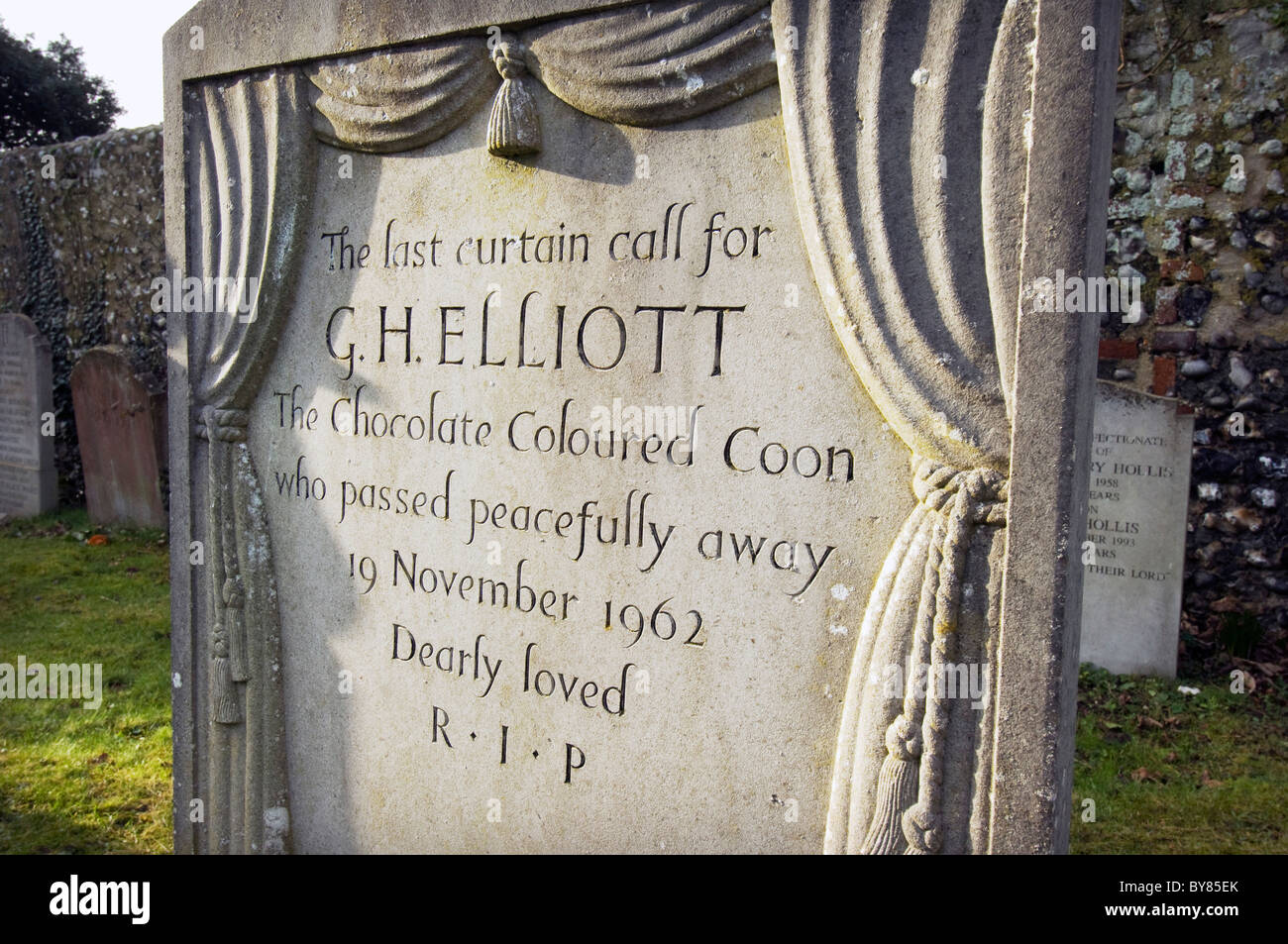 The headstone of of Music Hall star G.H. Elliott, "The Chocolate ...