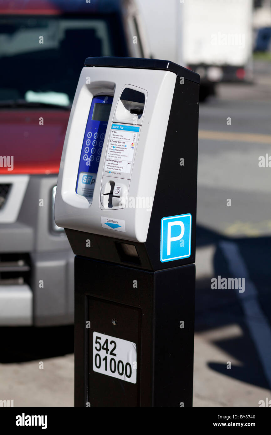 New San Francisco Electronic Parking Meter Stock Photo - Alamy