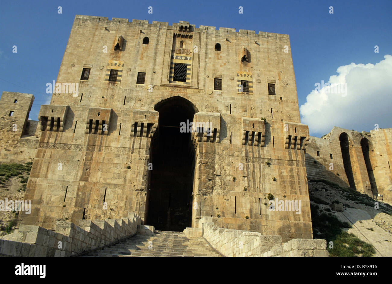 Aleppo entrance gate syria hi-res stock photography and images - Alamy