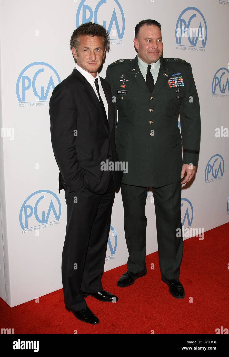 SEAN PENN MAJOR BRIAN WOOLWORTH 22ND ANNUAL PRODUCERS GUILD OF AMERICA ...