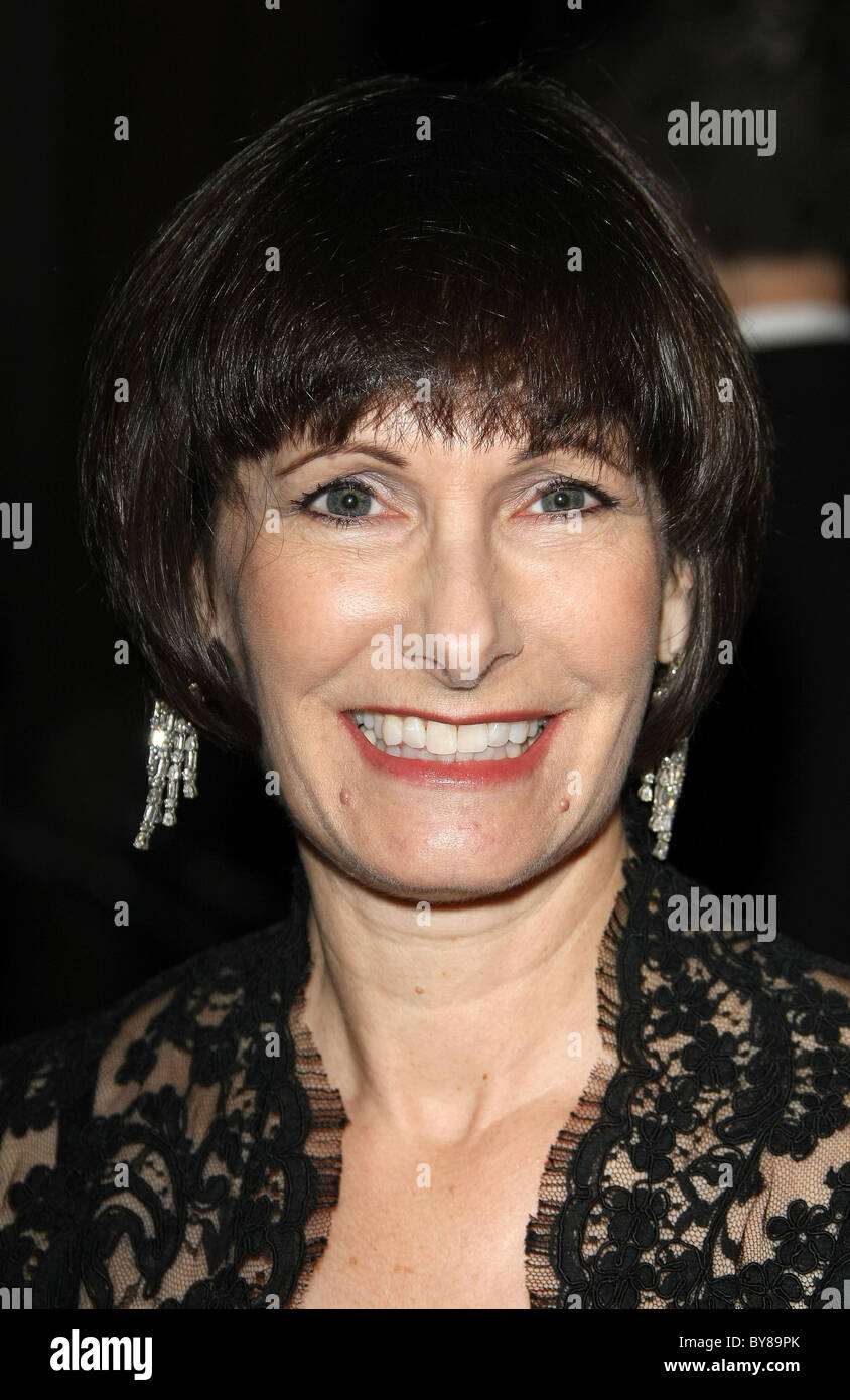 GALE ANNE HURD 22ND ANNUAL PRODUCERS GUILD OF AMERICA AWARDS BEVERLY ...
