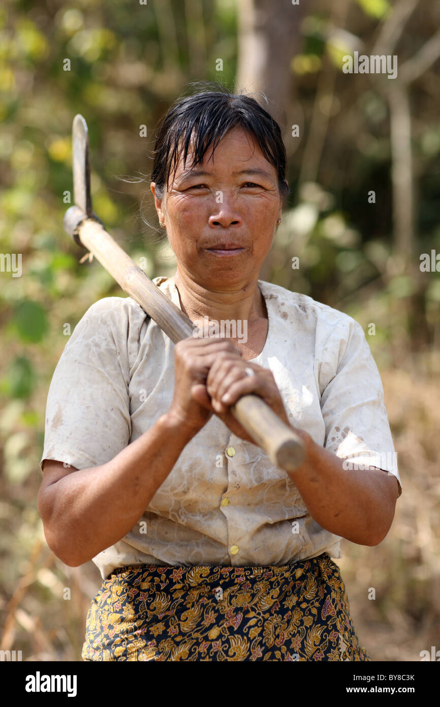Myanmar daily life portrait hi-res stock photography and images - Alamy