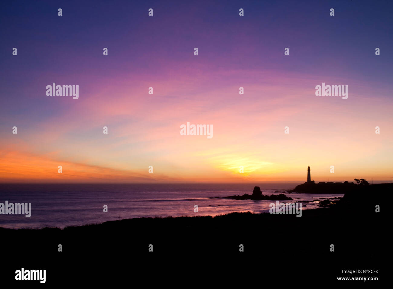 Coastal lighthouse station hi-res stock photography and images - Alamy