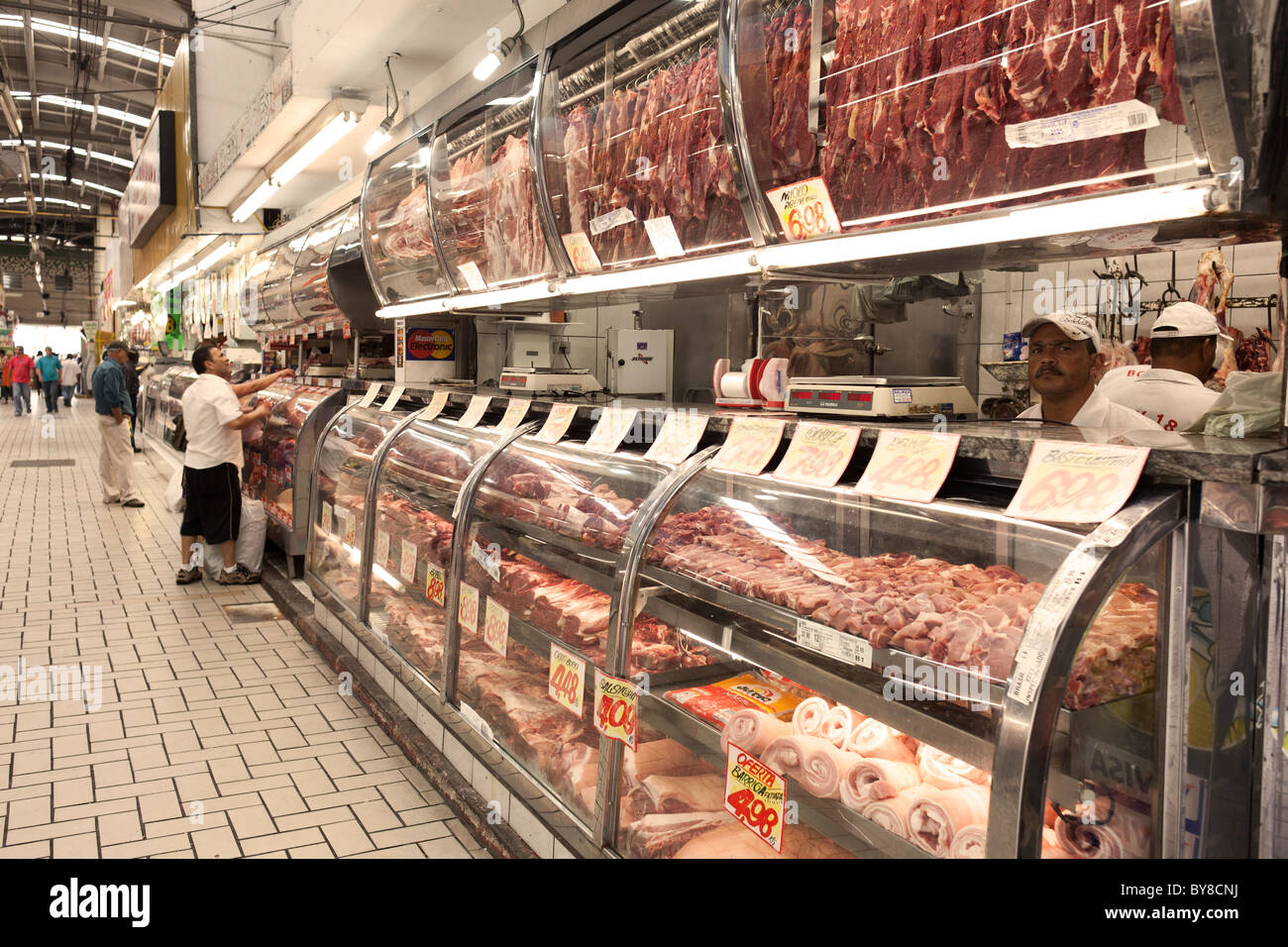 BUTCHER SHOP IN THE LAPA MARKET SAO PAULO BRAZIL Stock Photo - Alamy