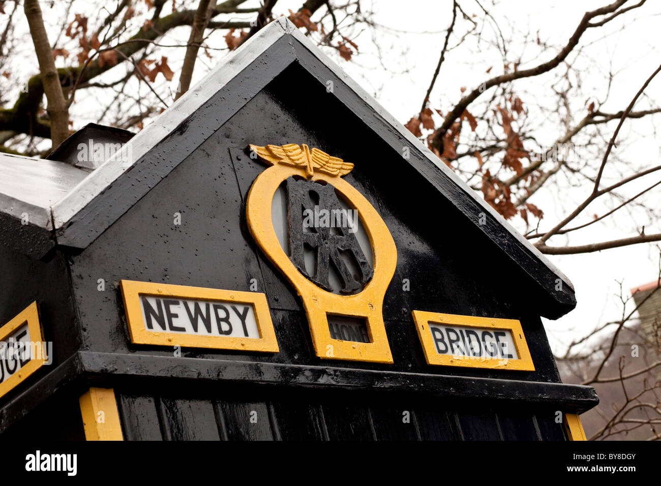 Breakdown bridge hi-res stock photography and images - Alamy