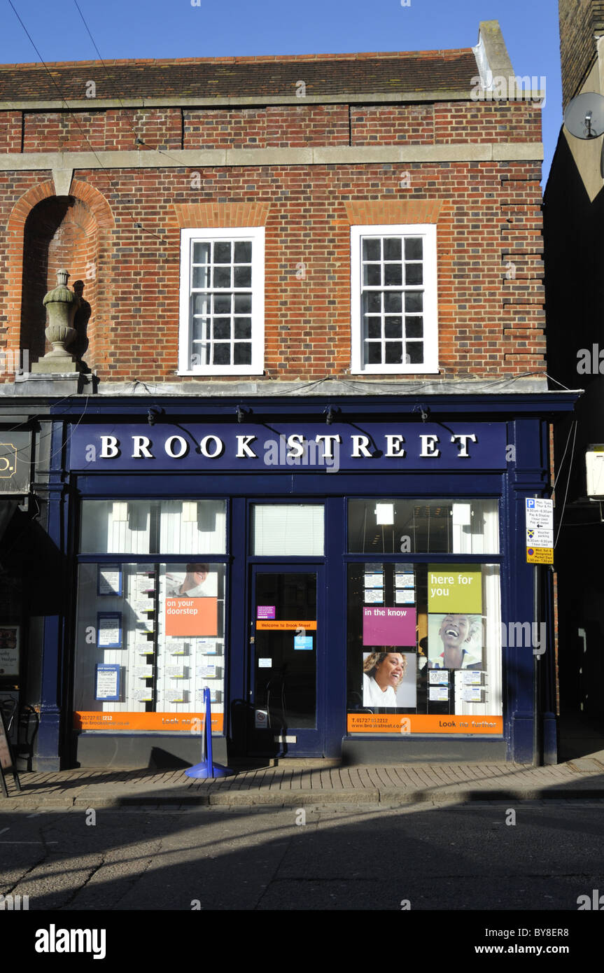 Recruitment agency hi-res stock photography and images - Alamy