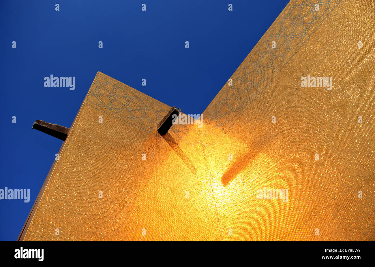 Blue and gold mosque qatar hi-res stock photography and images - Alamy