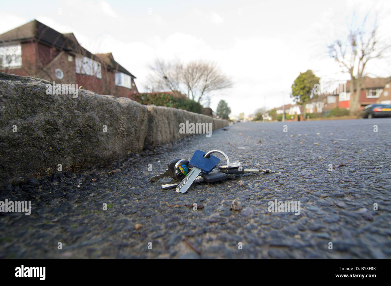 lost dropped or stolen keys on a street Stock Photo - Alamy