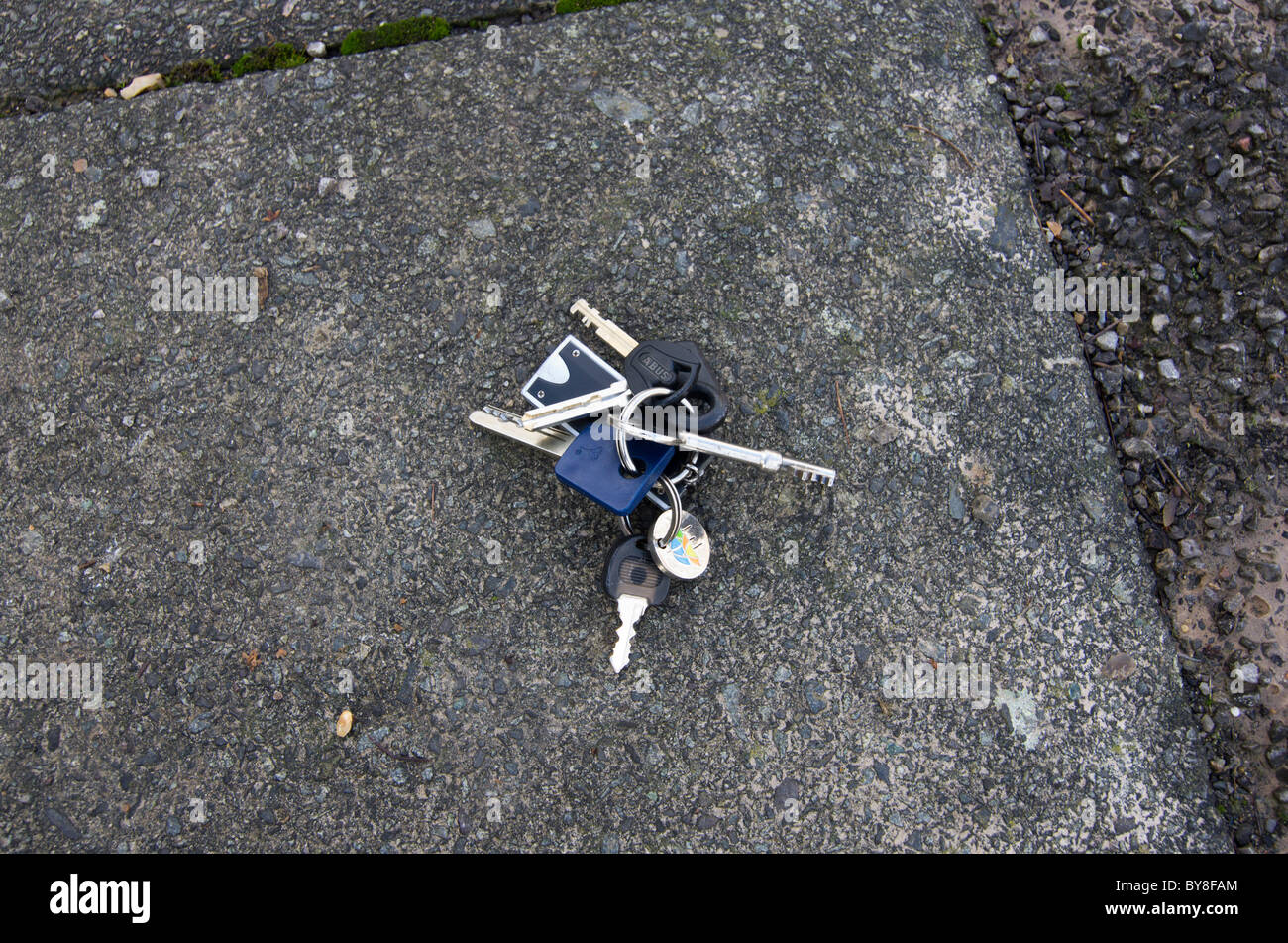 lost dropped or stolen keys on a street Stock Photo - Alamy